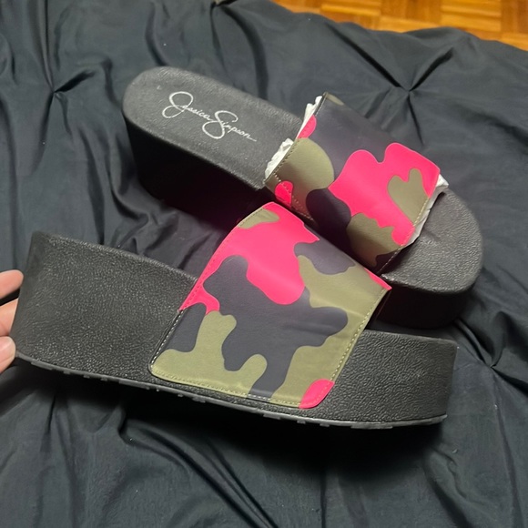 Jessica Simpson | Shoes | Jessica Simpson Pinkgreenblack Camo Printed ...